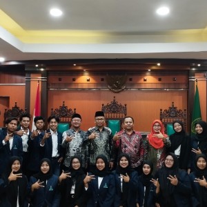 KOMPRES Fakultas Syari'ah UIN KHAS Jember Gelar Rangkaian Kegiatan Pelatihan Bulan Perdata 2024 ...